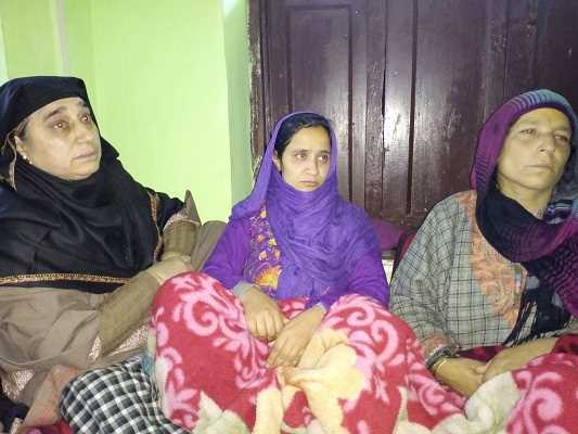 Guards without Guns; Army hadn’t issued weapons to Deva: Family ...