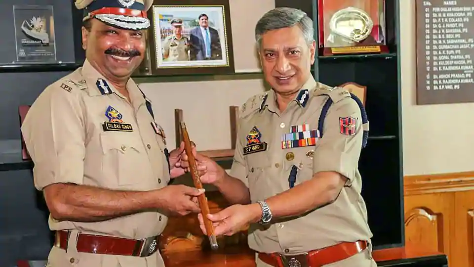 Differences with Raj Bhavan, Hostage drama led to SP Vaid’s exit as J&K ...