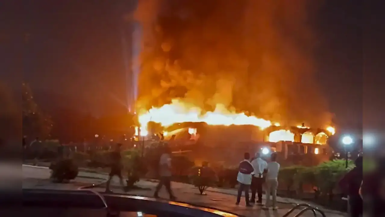 Goa Nightclub Fire Kills 25 at Birch by Romeo Lane — Safety Crisis in ...